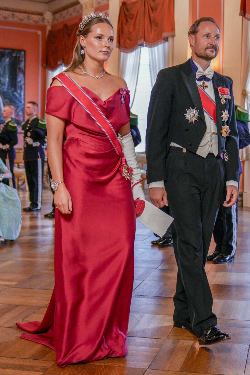 La princesse Ingrid Alexandra très élégante en Vivienne Westwood pour ...