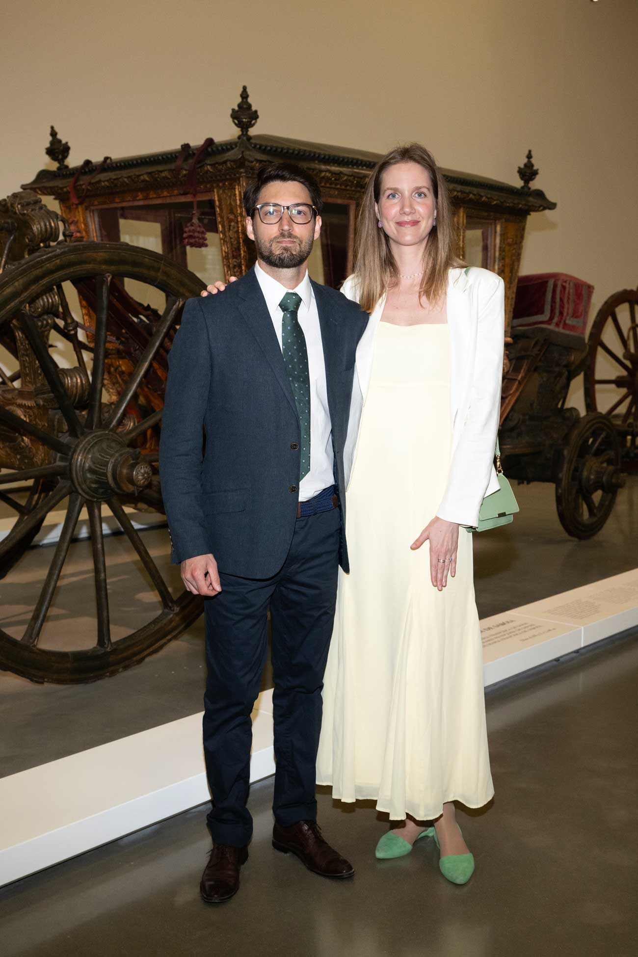La princesse Léopoldine de Liechtenstein et son fiancé font leur ...