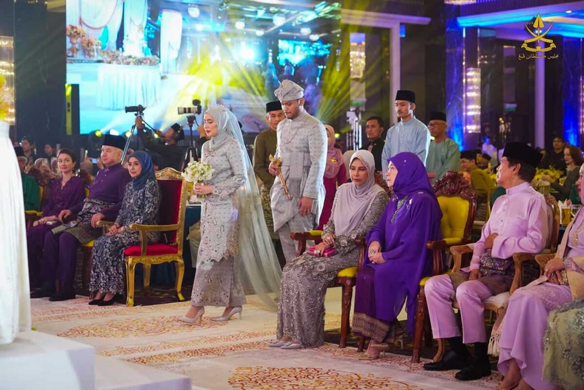 Mariage de la princesse Sarina de Perak en présence de la reine Zarith Sofiah de Malaisie