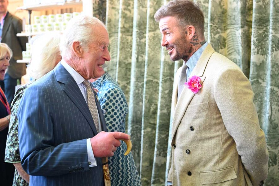 Quel est ce titre de chevalier bachelier décerné à David Beckham