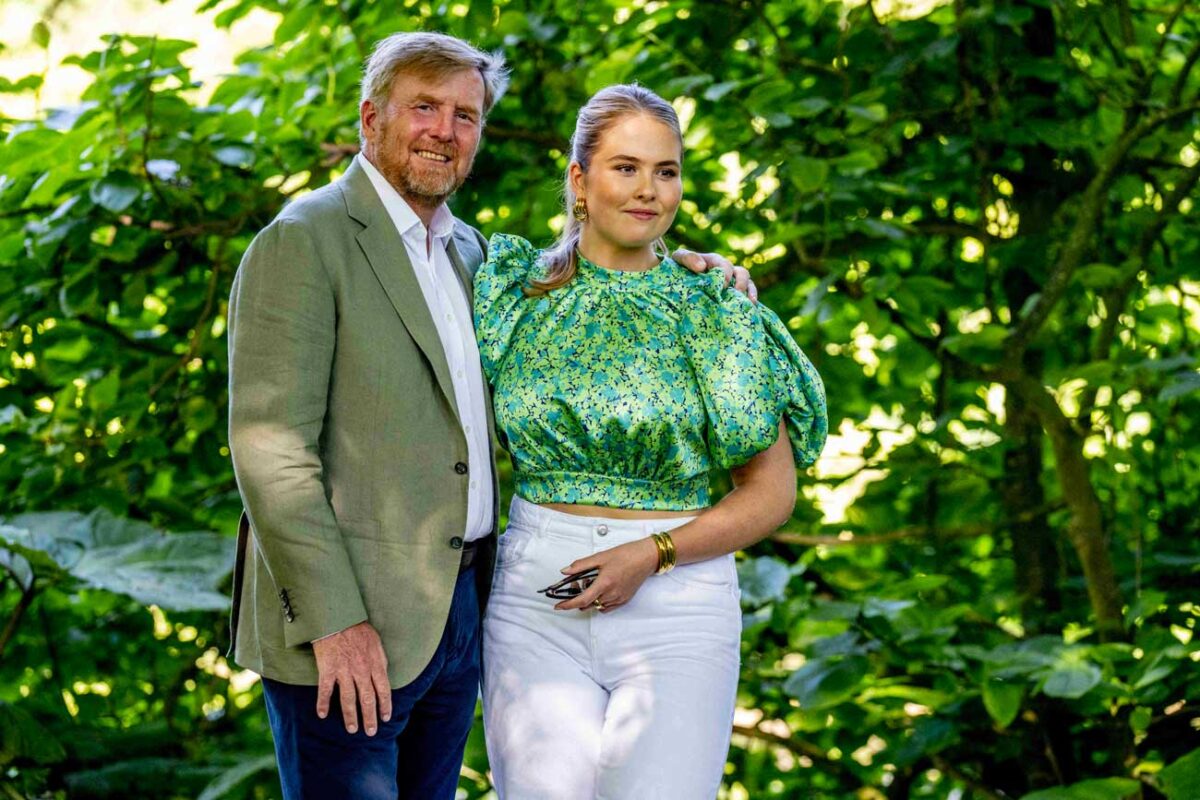 La princesse Amalia va finalement suivre une formation militaire et ...