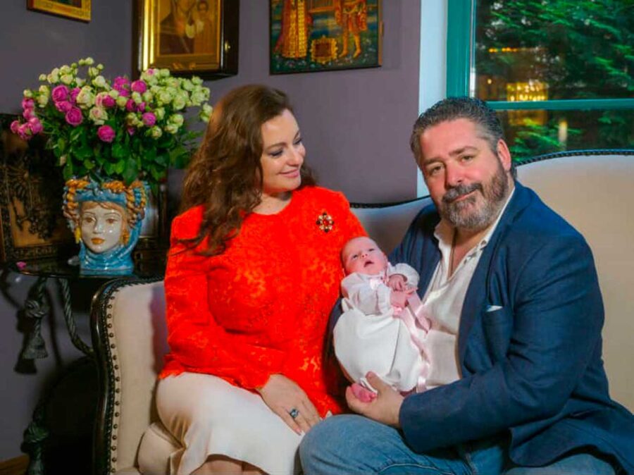 Premières photos officielles de la princesse Kira Leonida avec ses ...