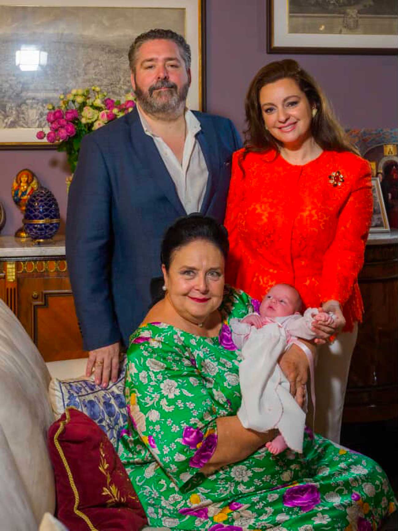 Premières photos officielles de la princesse Kira Leonida avec ses ...