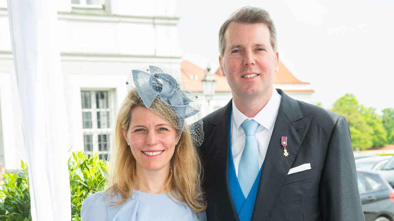 Le prince Hubertus de Saxe-Cobourg fait un don de 20 000 euros à une ...