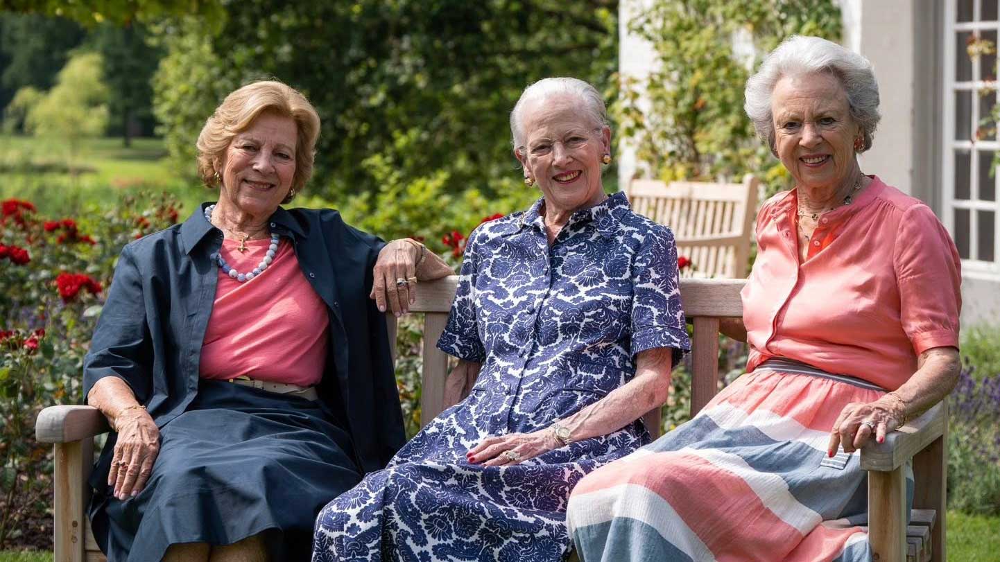 Bokep anizuchie she 's lovely, and has an amazing slim and