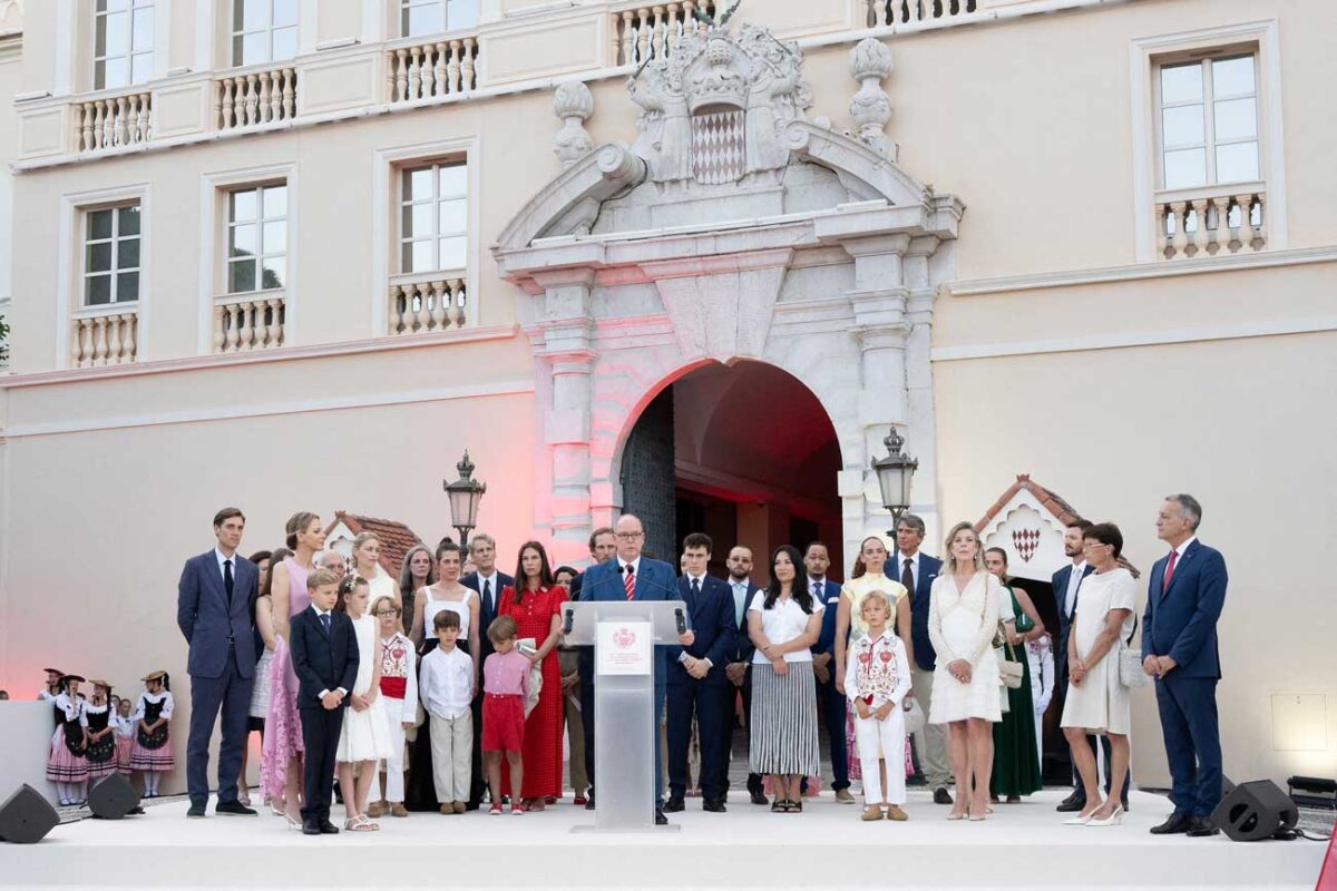 Le prince Albert II fête ses 20 ans de règne en communion avec les ...