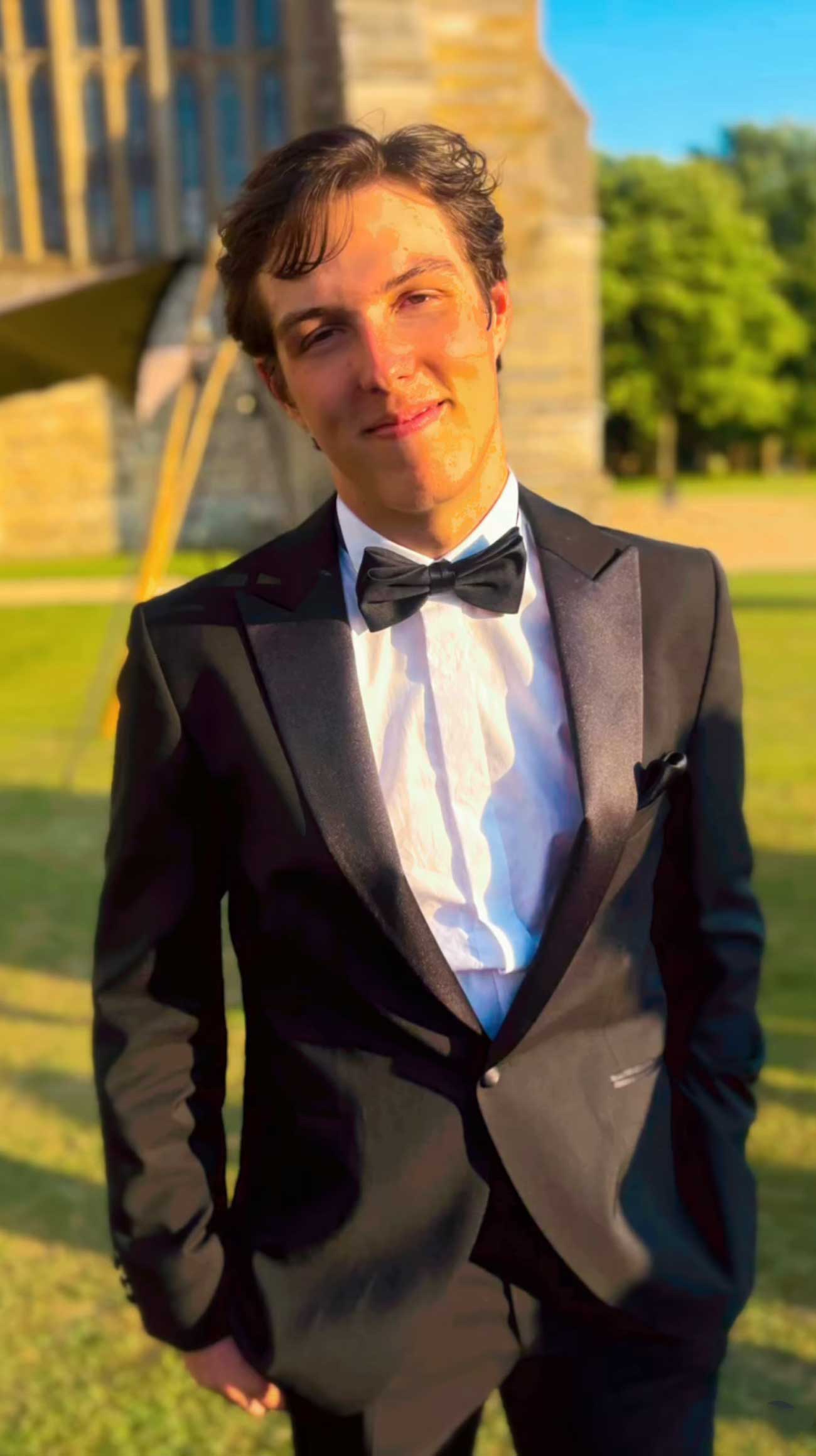 Le prince Gabriel fait la fierté de ses parents et devient le premier ...