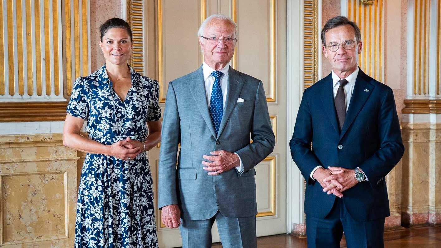 La rentrée politique de Carl XVI Gustaf et Victoria de Suède ...