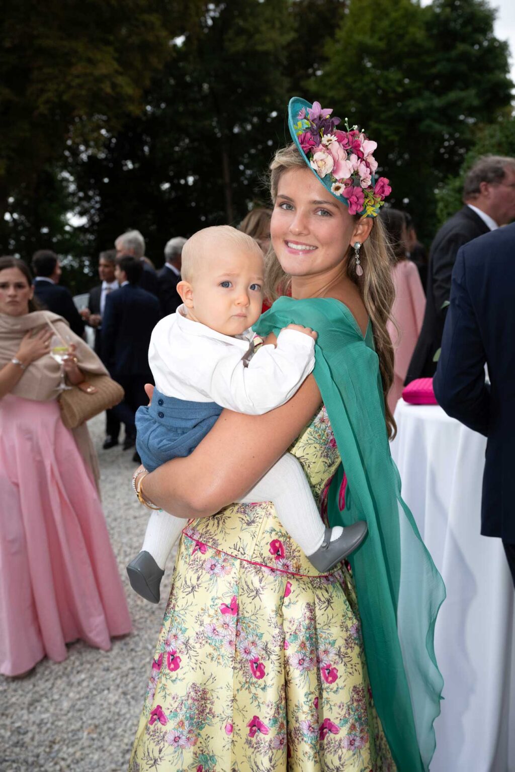 La famille d'Orléans réunie au mariage du fils de la princesse Clotilde ...