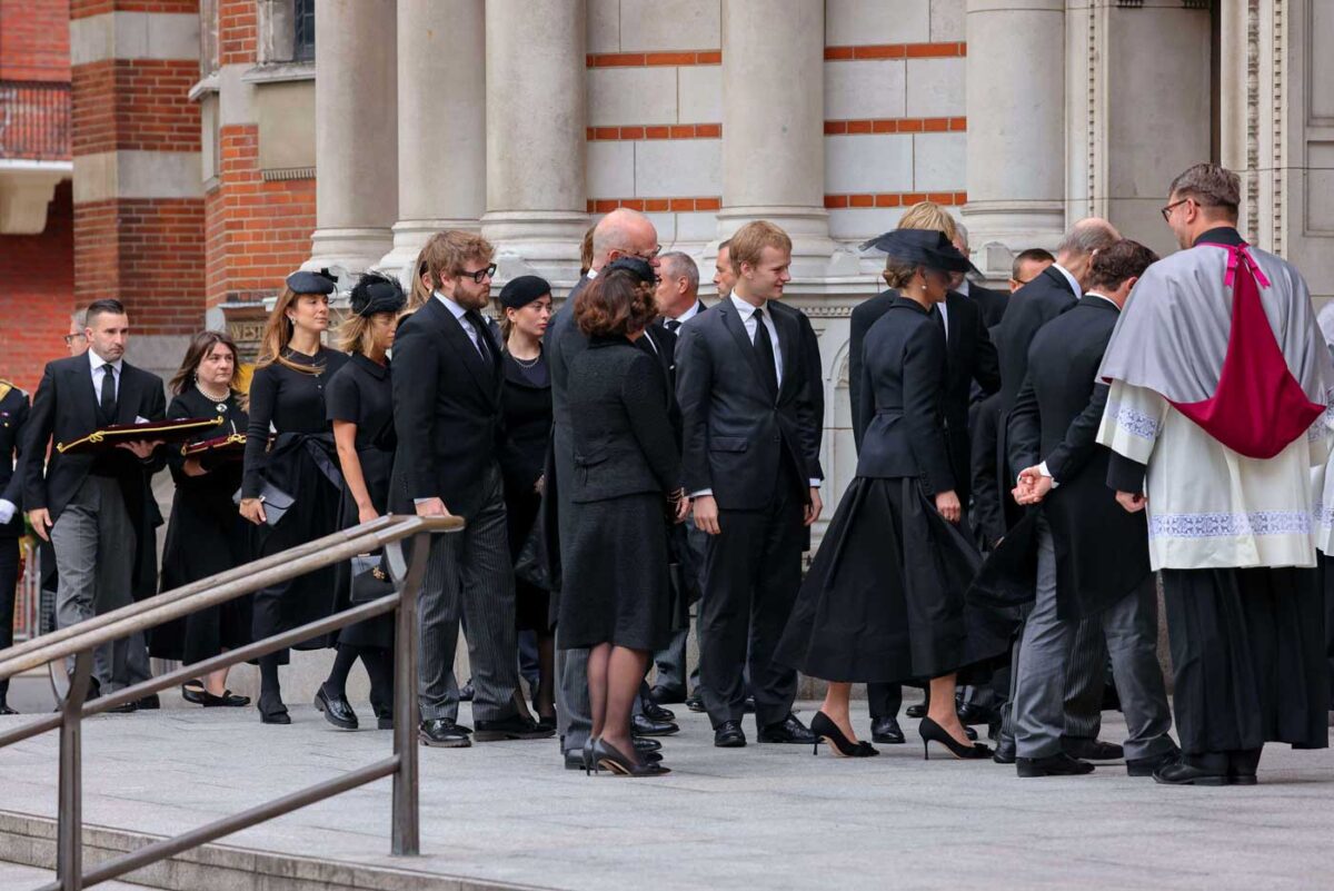 Les funérailles catholiques de la duchesse de Kent, une première ...