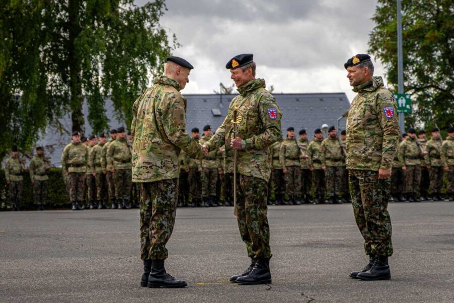 Le grand-duc Henri fait ses adieux à l'armée à quelques jours de son ...
