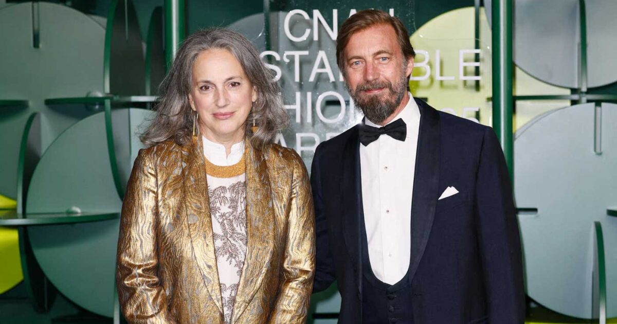 Le prince Aimone et la princesse Olga sur le tapis vert de la Scala à ...