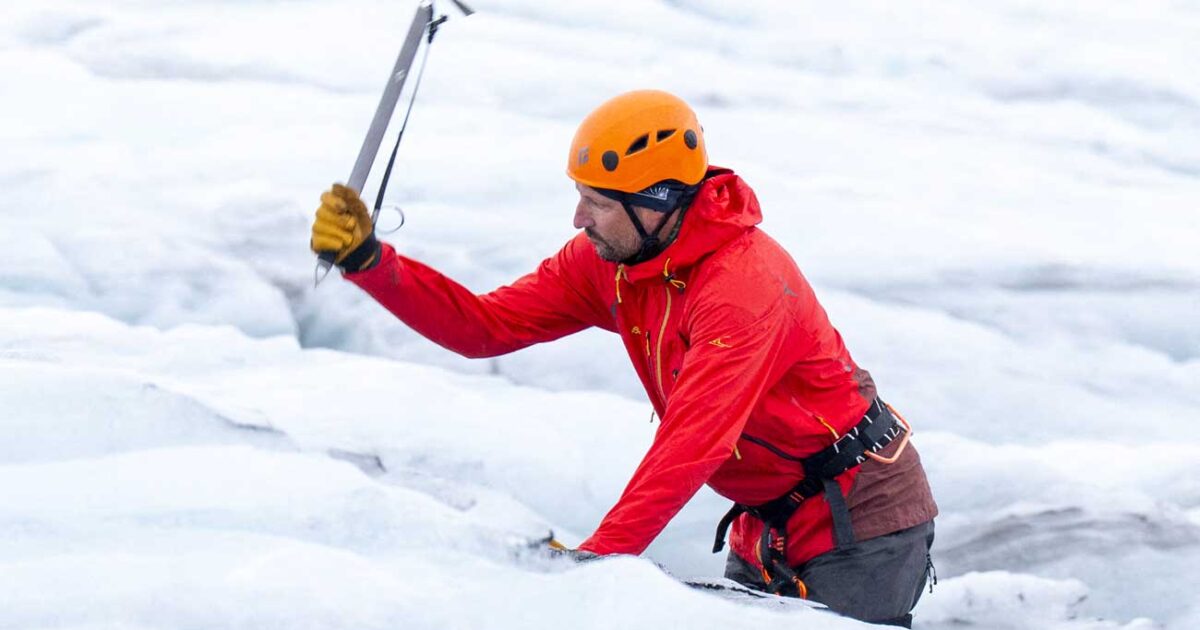 Le prince héritier Haakon gravit le plus grand glacier d'Europe