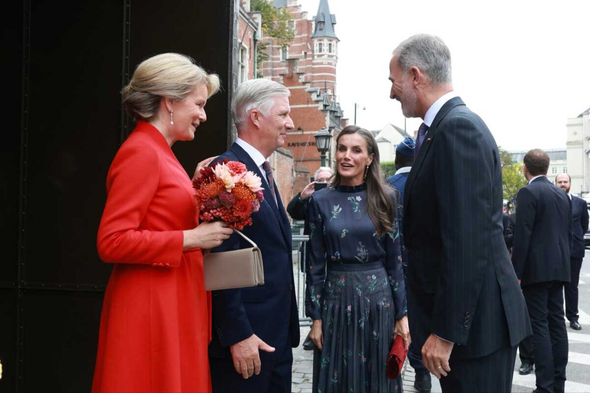 Le roi Philippe, la reine Mathilde, le roi Felipe VI et la reine ...
