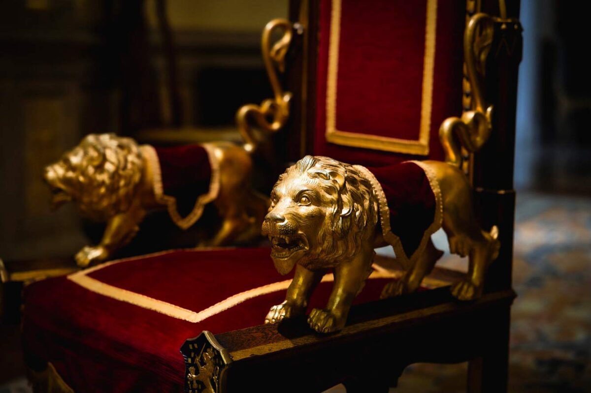 Le nouveau trône grand-ducal est prêt à accueillir le Grand-Duc Guillaume