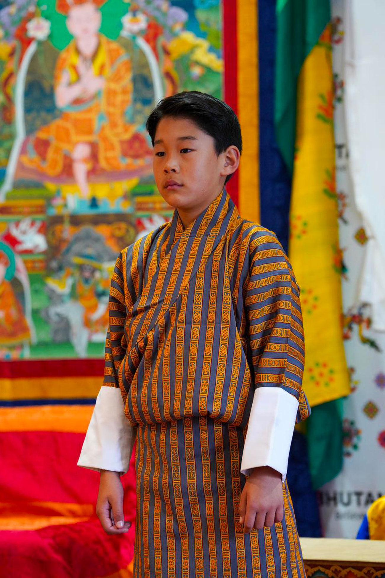 Le prince-dragon Jigme Namgyel du Bhoutan lance l'identité ...