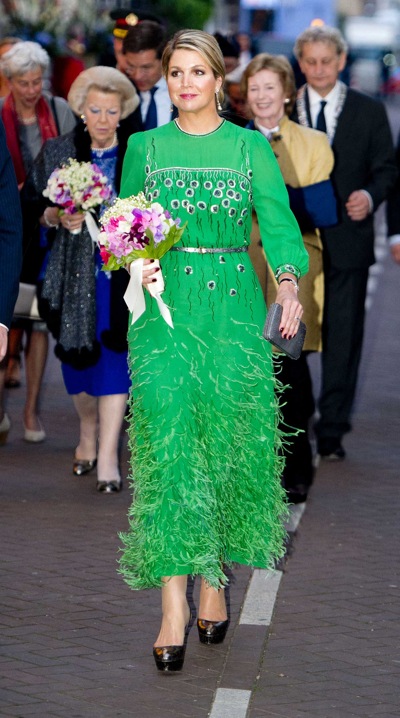 Beatrix, Máxima et Amalia des Pays-Bas se transmettent cette robe en ...