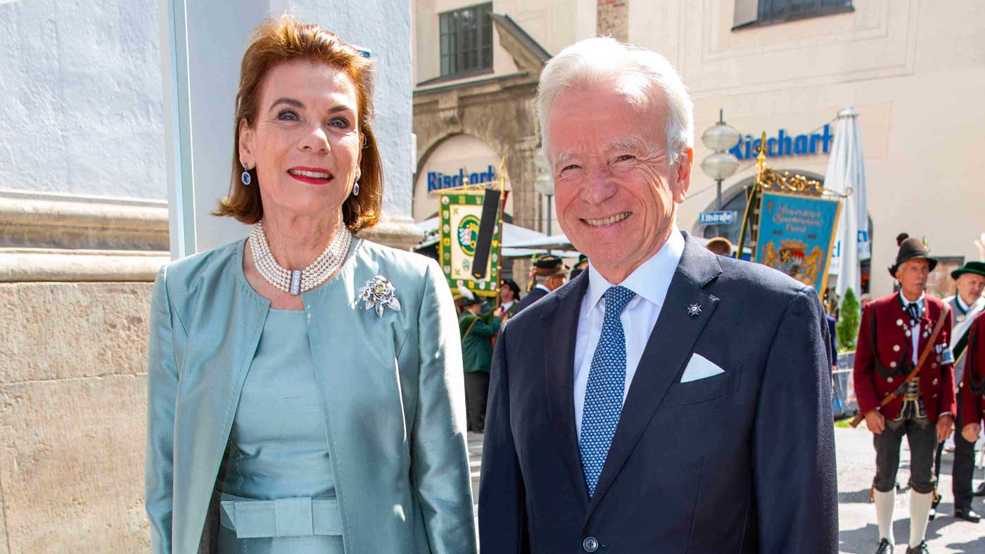 Décès du prince Albrecht d'Œttingen-Spielberg