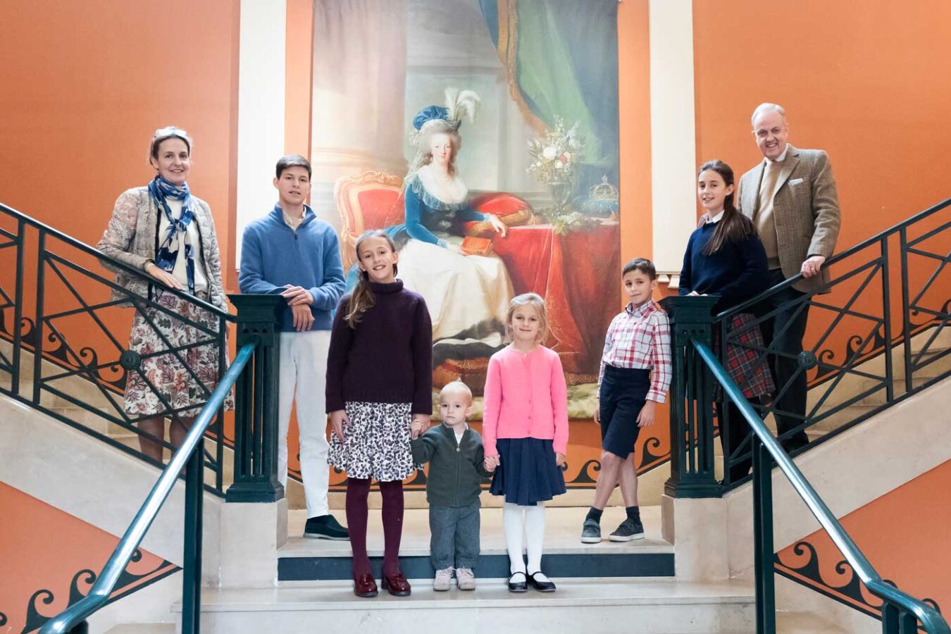 La famille royale de France sur les traces de Marie-Antoinette à Saint ...
