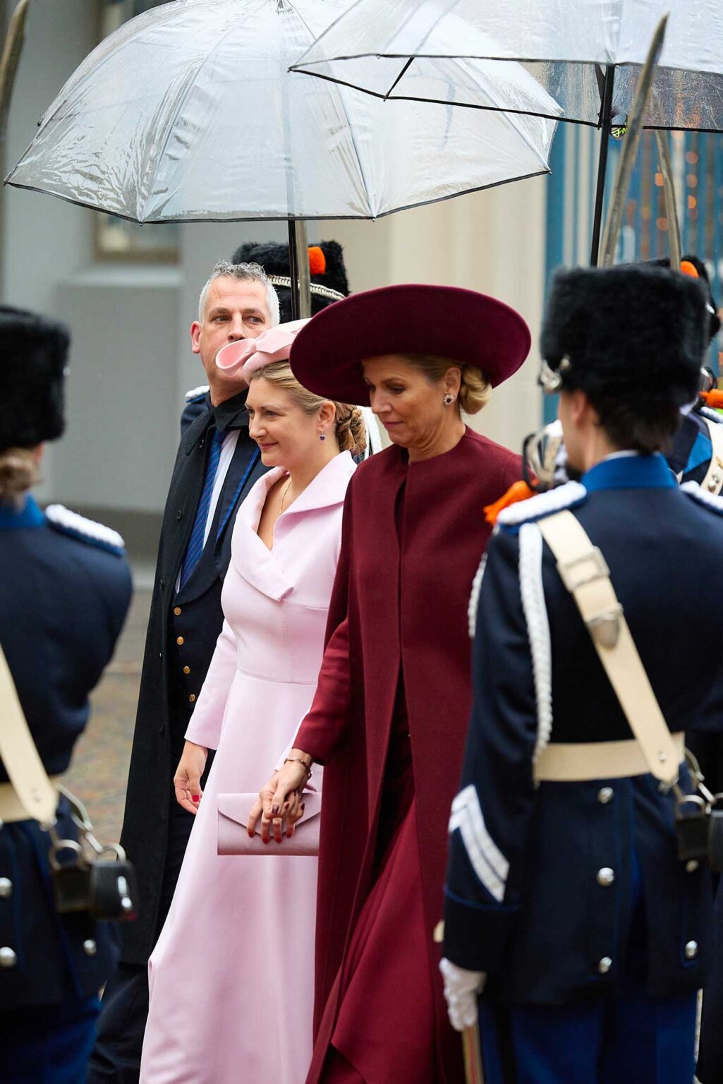 Le grand-duc Guillaume et la grande-duchesse Stéphanie reçus par le roi ...