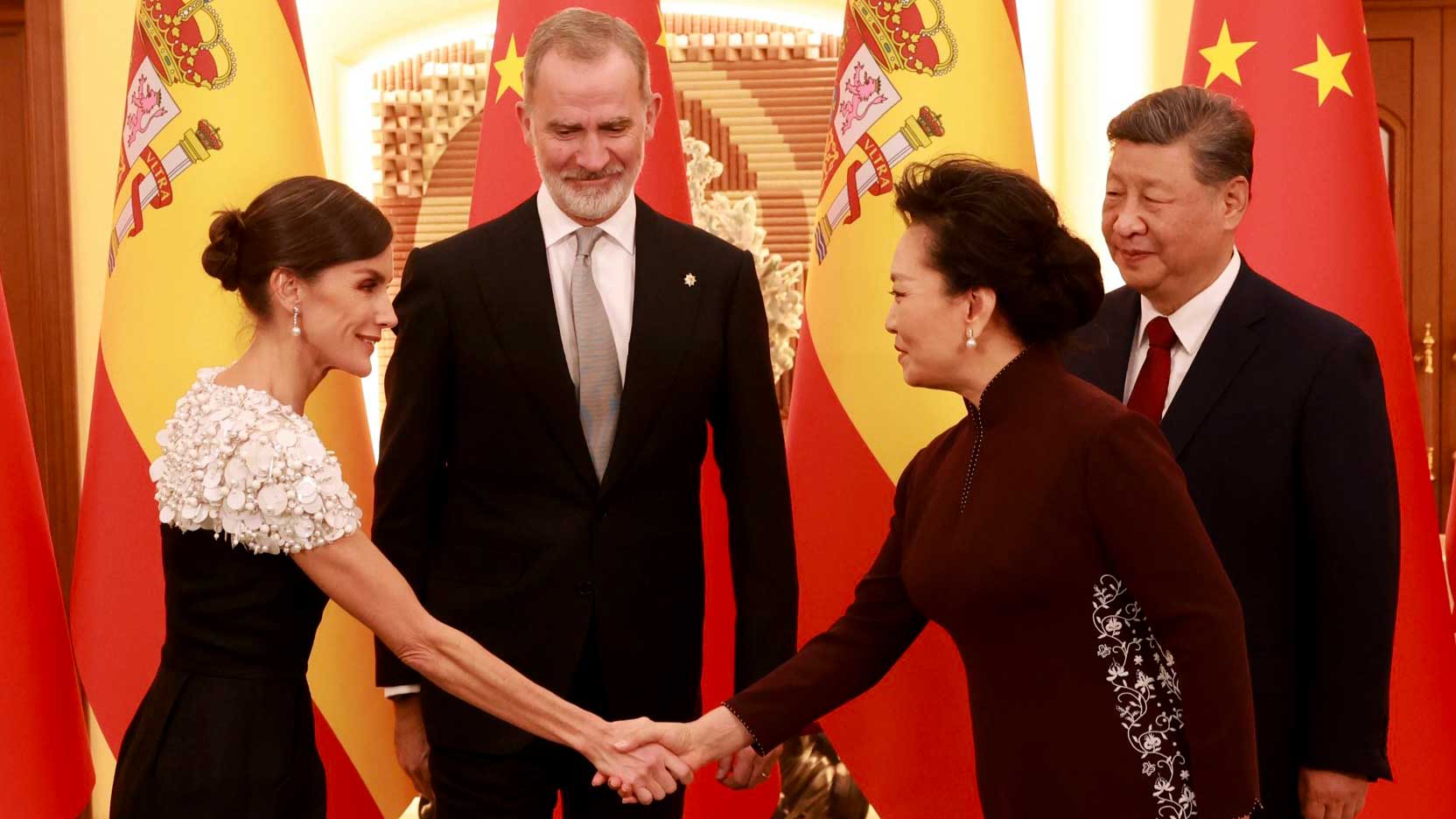Le président Xi Jinping organise un dîner de gala et un concert en l ...
