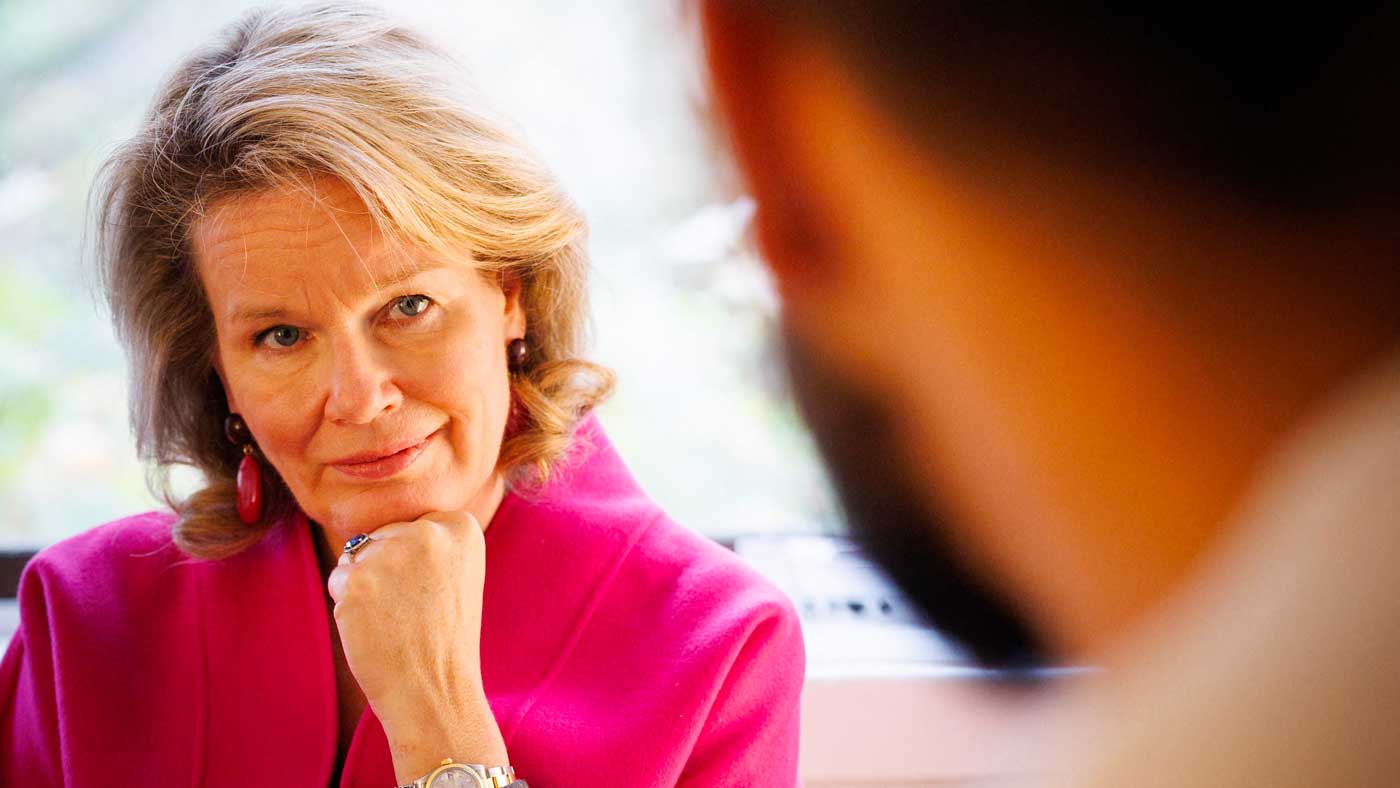 La reine Mathilde visite le Centre de prévention du suicide
