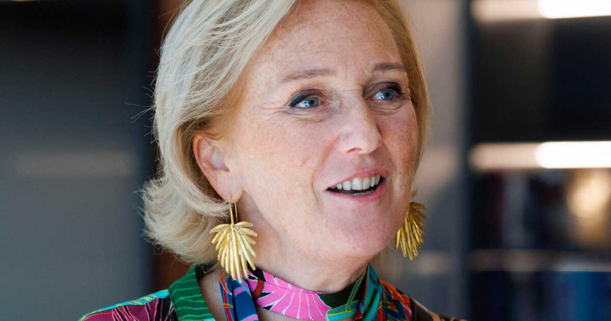 La princesse Astrid a demandé au Roi de la décharger de ses missions ...