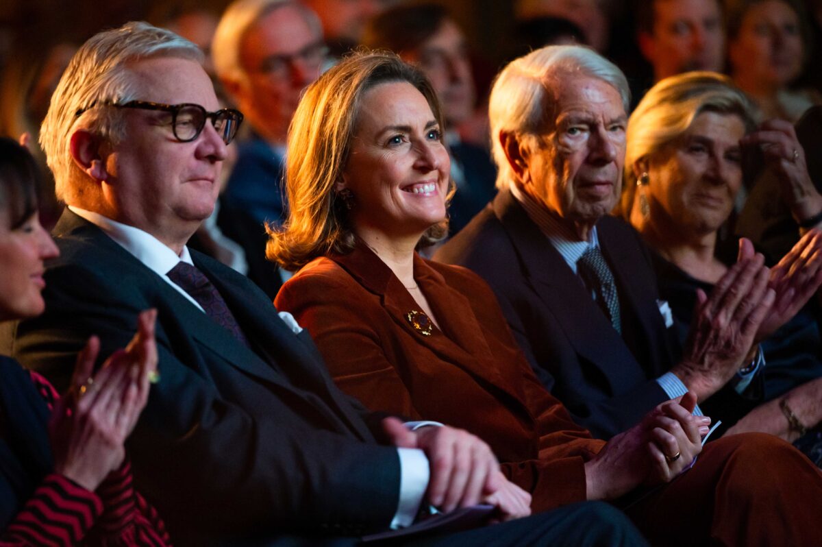 La sortie familiale du prince Laurent et de la princesse Claire avec ...