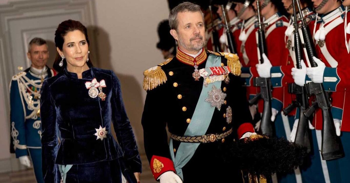 Le roi Frederik X et la reine Mary réunissent les ambassadeurs ...