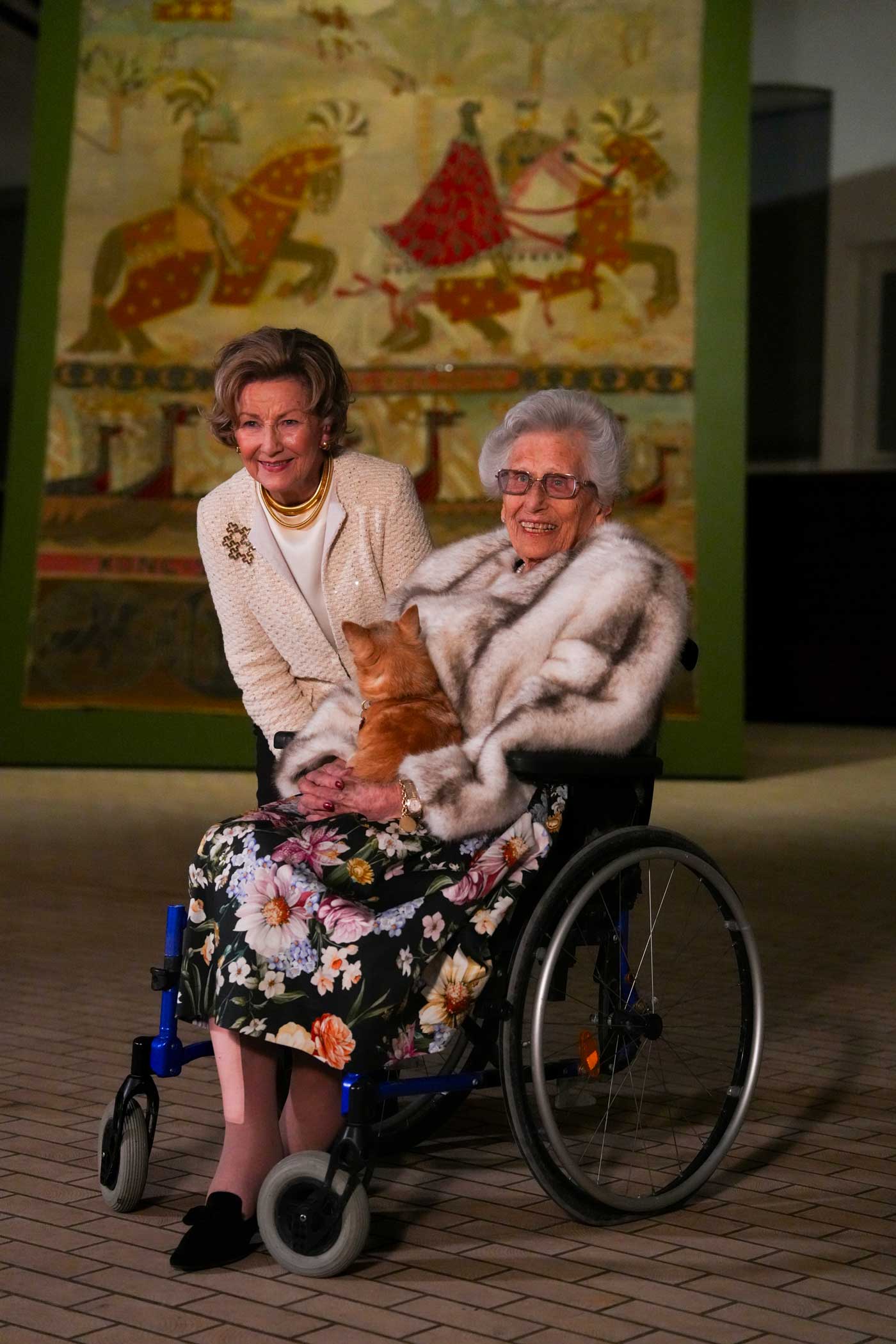La reine Sonja et la princesse Astrid inaugurent une exposition de ...