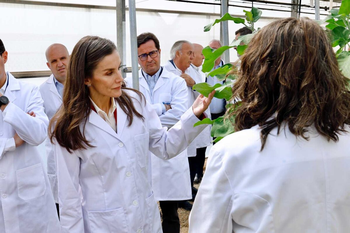 La reine Letizia visite la station expérimentale d'agriculture ...