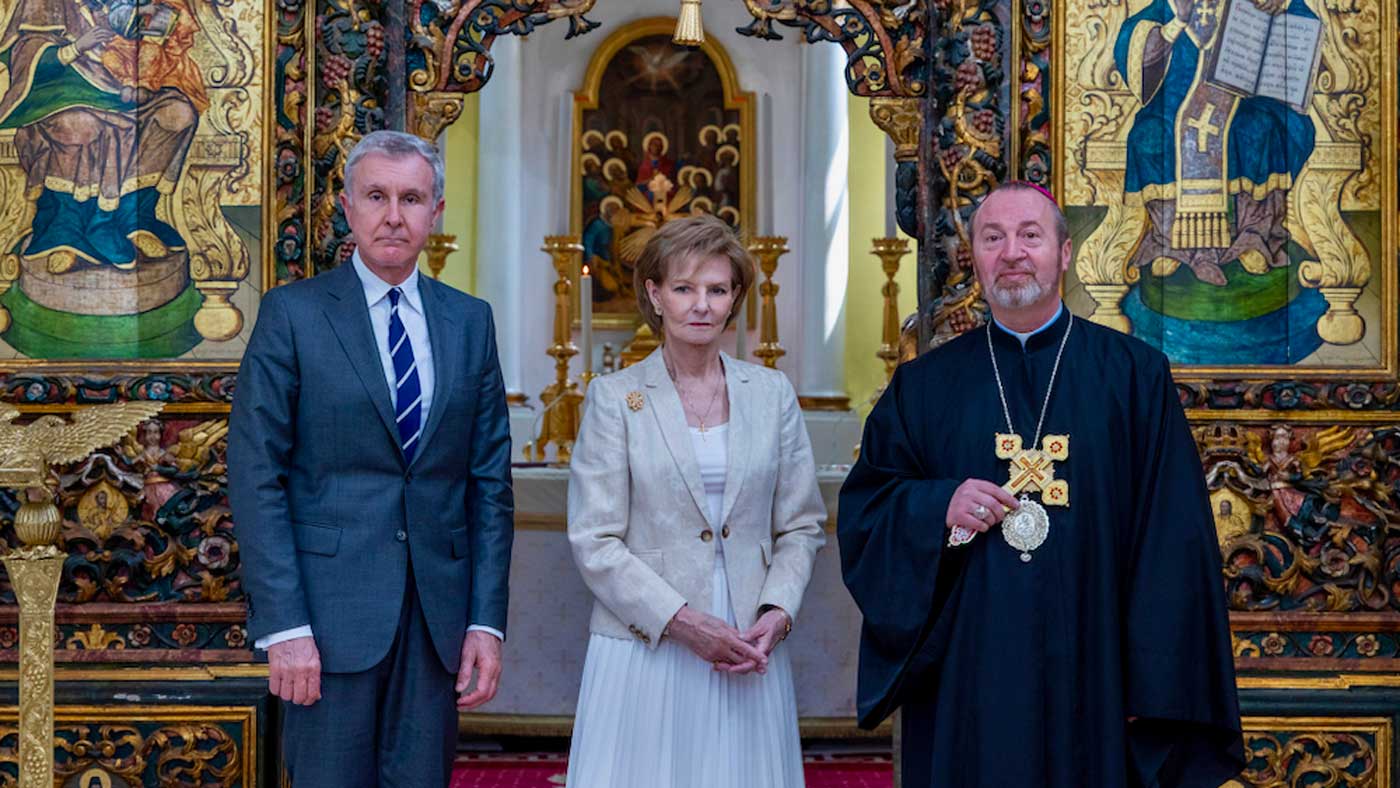 Margareta de Roumanie à la rencontre du primat de l'Église grecque ...