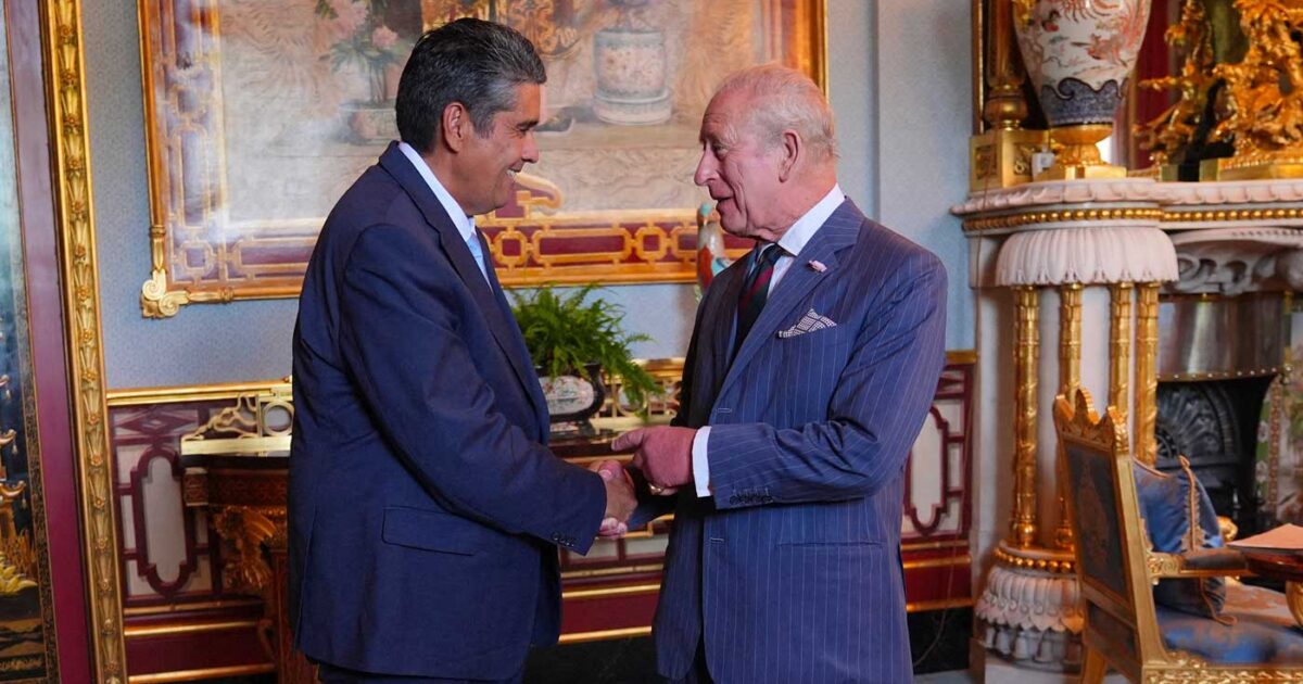 Le roi Charles III reçoit le président des Palaos en audience à Buckingham