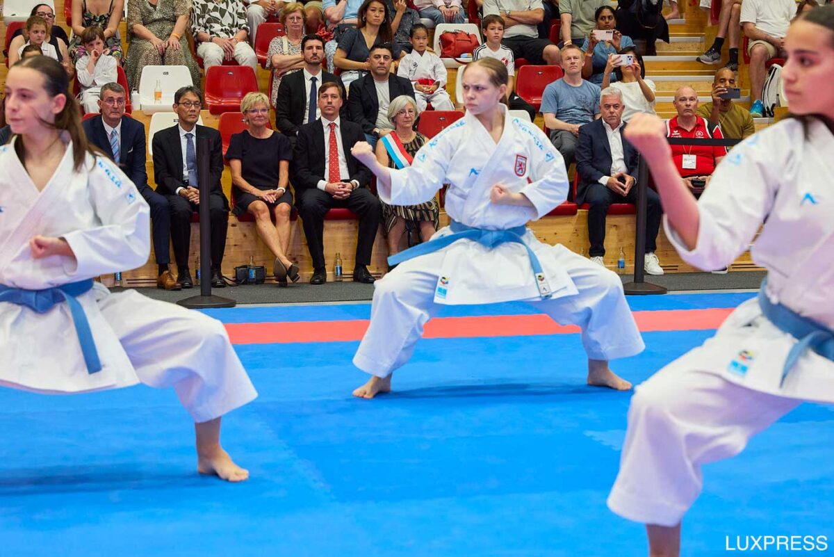 Le prince Louis assure son premier engagement sportif sous le règne de ...